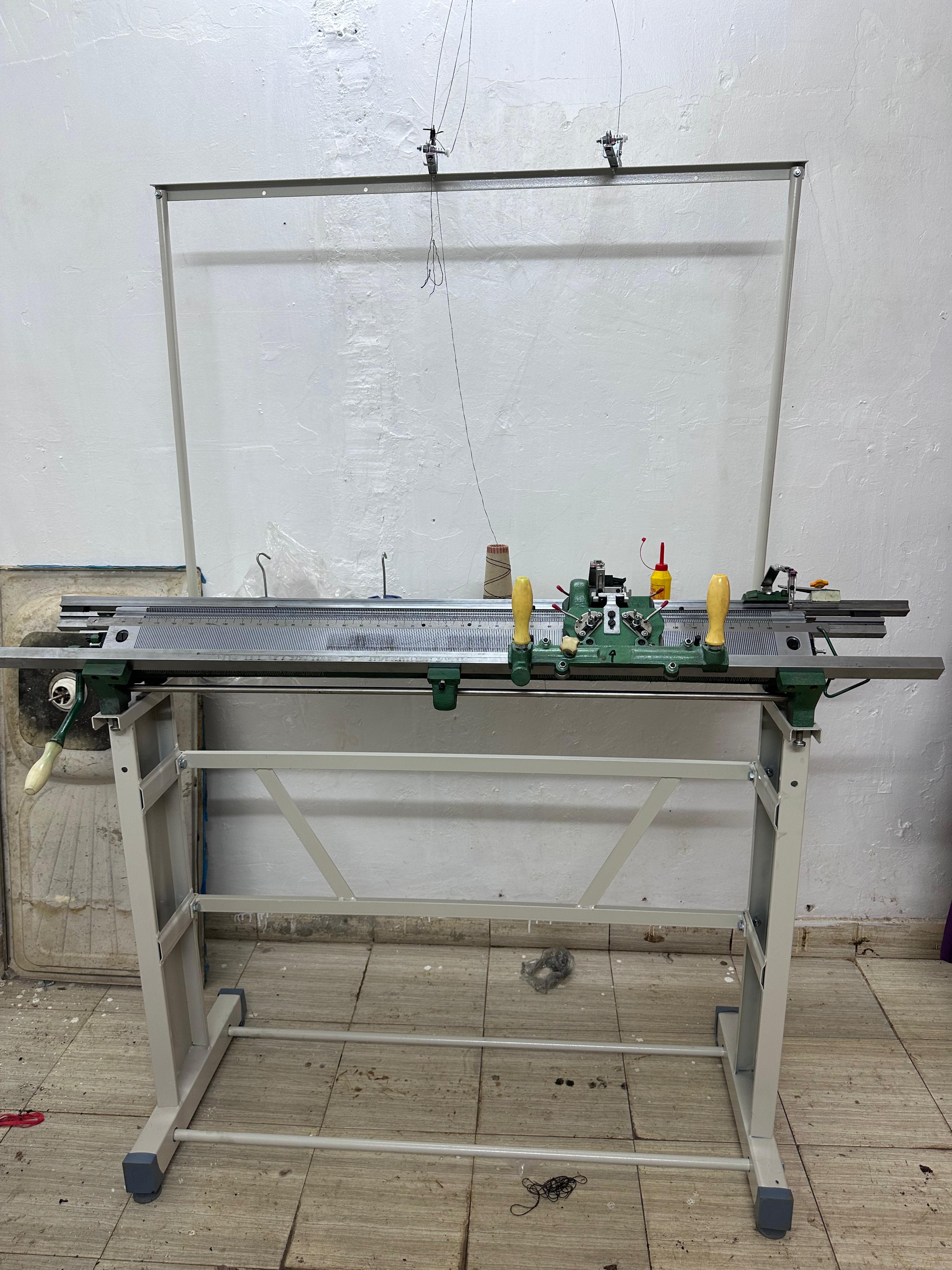 Handflat sweater knitting machine - Juktex Sewing Machines and Apparels